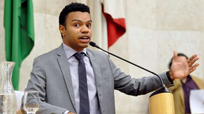 Fernando Holiday diz ter sido alvo de racismo por assessor do Psol ...