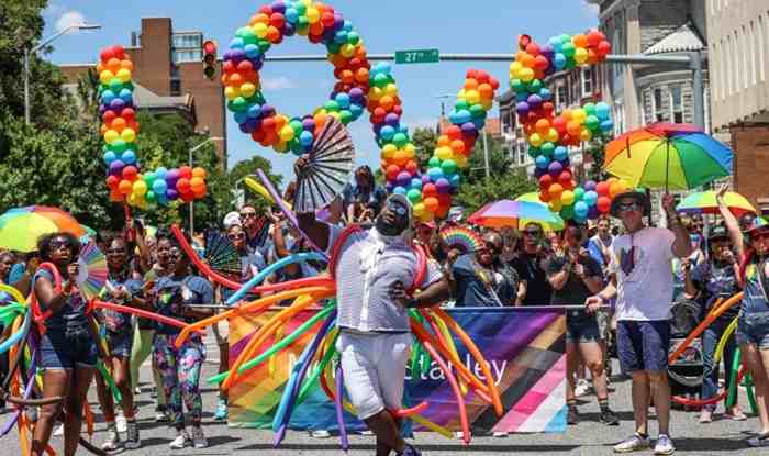 Dezenas se machucam em parada LGBT nos EUA - Guia Gay São Paulo